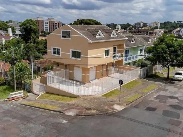 Casa / Sobrado para Venda em Curitiba/PR Tingui 3 Quartos