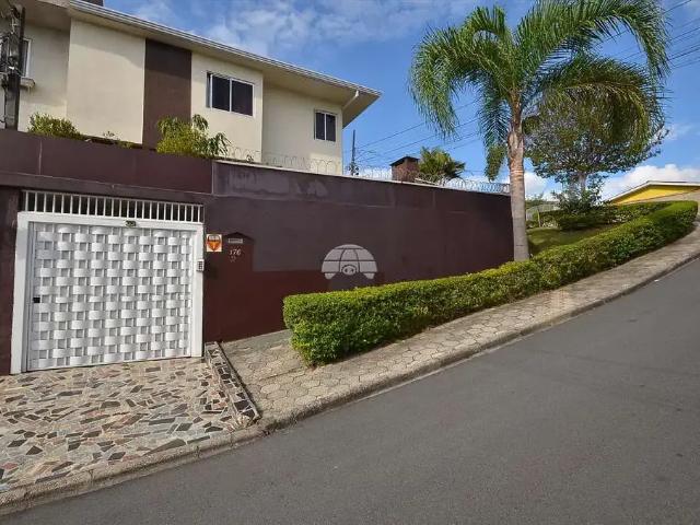 Casa / Sobrado para Venda em Curitiba/PR Tingui 3 Quartos