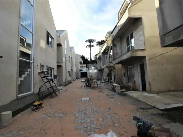 Casa / Sobrado para Venda em Curitiba/PR Uberaba 3 Quartos