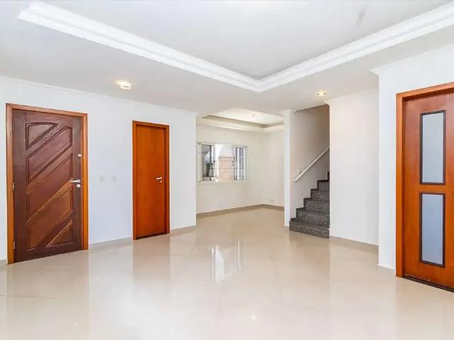 Casa / Sobrado para Venda em Curitiba/PR Uberaba 4 Quartos