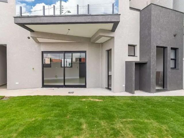 Casa / Sobrado para Venda em Curitiba/PR Uberaba 4 Quartos