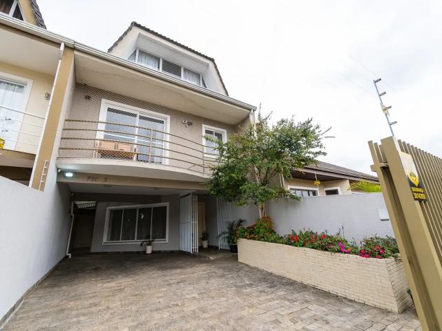 Casa / Sobrado para Venda em Curitiba/PR Uberaba 4 Quartos