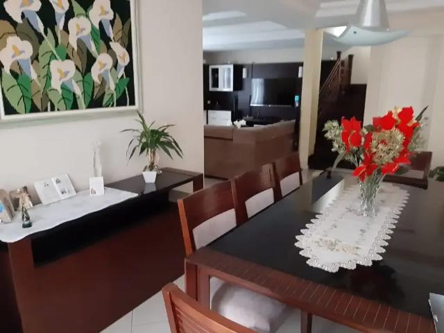 Casa / Sobrado para Venda em Curitiba/PR Vila Izabel 4 Quartos