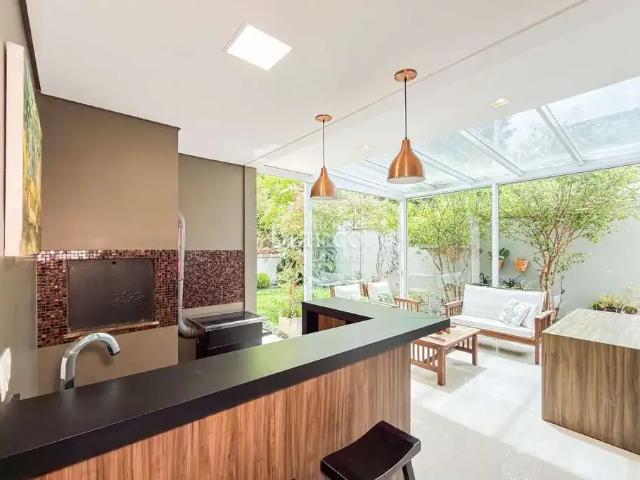 Casa / Sobrado para Venda em Curitiba/PR Vista Alegre 4 Quartos