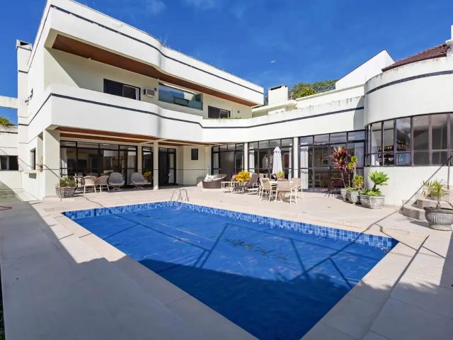 Casa / Sobrado para Venda em Curitiba/PR Vista Alegre 5 Quartos