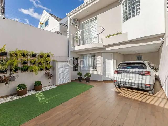 Casa / Sobrado para Venda em Curitiba/PR Vista Alegre 3 Quartos