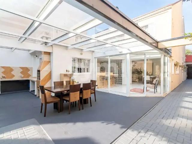 Casa / Sobrado para Venda em Curitiba/PR Xaxim 3 Quartos