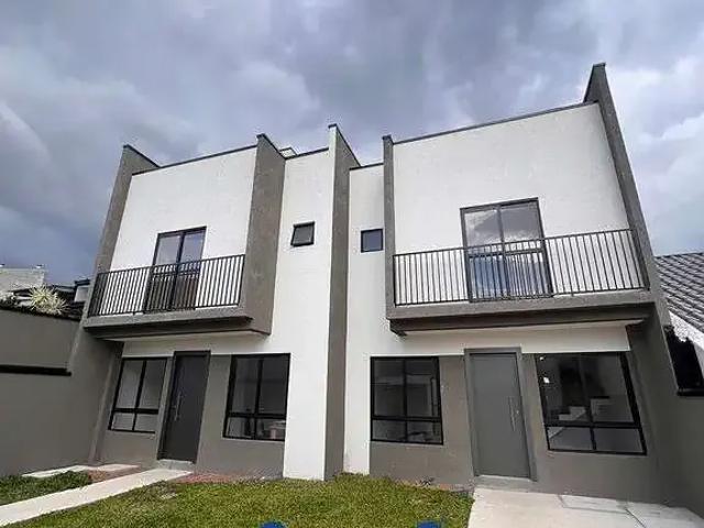 Casa / Sobrado para Venda em Curitiba/PR Xaxim 3 Quartos