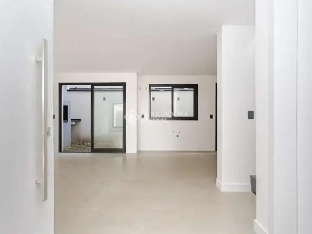 Casa / Sobrado para Venda em Curitiba/PR Xaxim 3 Quartos