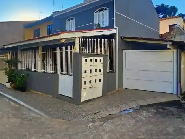 Casa / Sobrado para Venda em Curitiba/PR Xaxim 3 Quartos