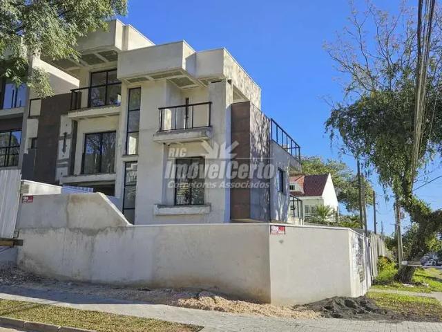 Casa / Sobrado para Venda em Curitiba/PR Xaxim 3 Quartos