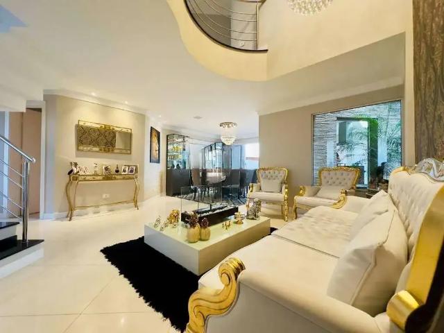 Casa / Sobrado para Venda em Curitiba/PR Xaxim 3 Quartos