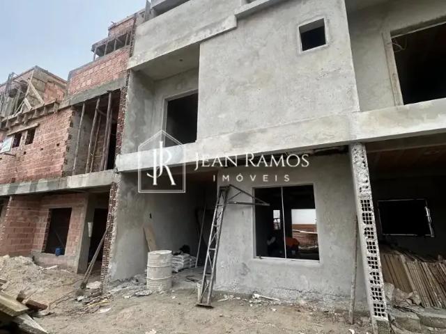 Casa / Sobrado para Venda em Curitiba/PR Xaxim 4 Quartos
