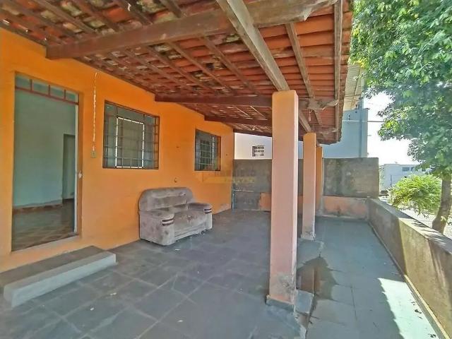 Casa / Sobrado para Venda em Divinópolis/MG Manoel Valinhas 3 Quartos
