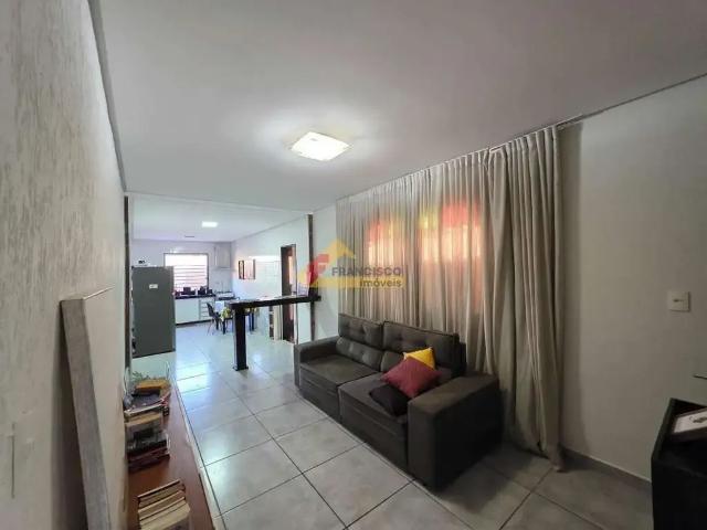 Casa / Sobrado para Venda em Divinópolis/MG Nossa Senhora das Graças 3 Quartos