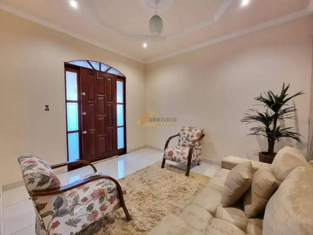 Casa / Sobrado para Venda em Divinópolis/MG Nossa Senhora das Graças 3 Quartos