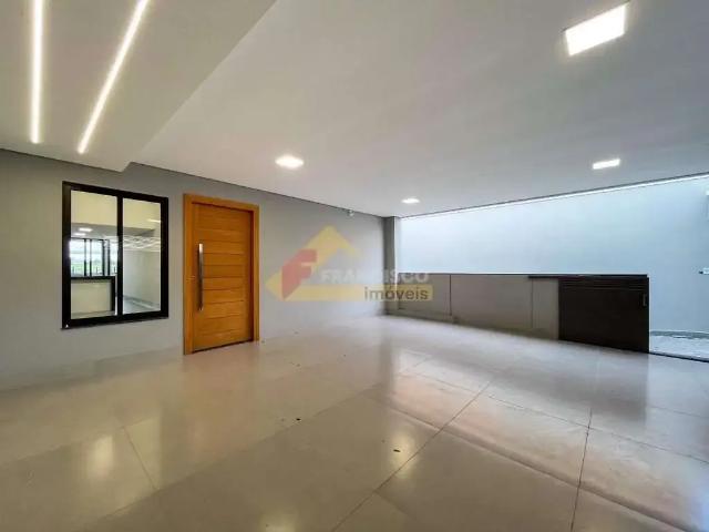 Casa / Sobrado para Venda em Divinópolis/MG Das Oliveiras 4 Quartos