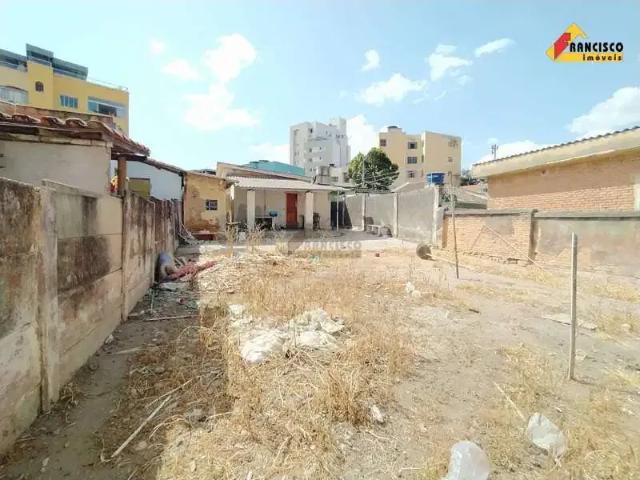 Casa / Sobrado para Venda em Divinópolis/MG Afonso Pena 3 Quartos