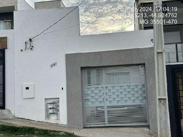 Casa / Sobrado para Venda em Divinópolis/MG Campina Verde 2 Quartos