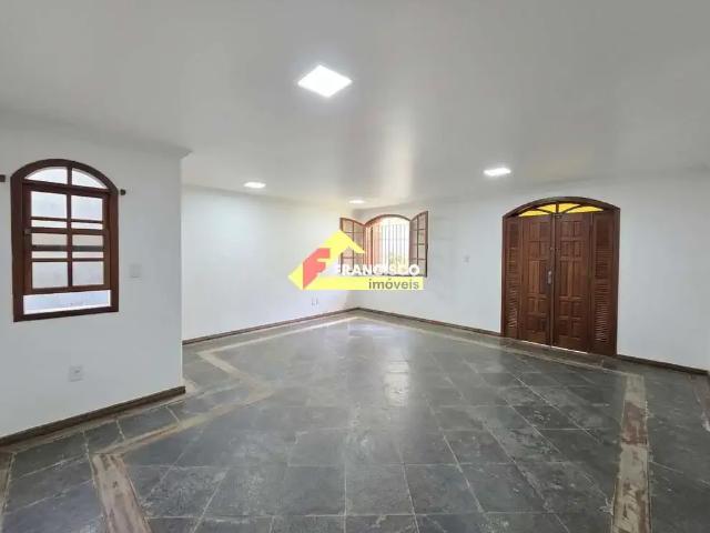 Casa / Sobrado para Venda em Divinópolis/MG Catalão 3 Quartos