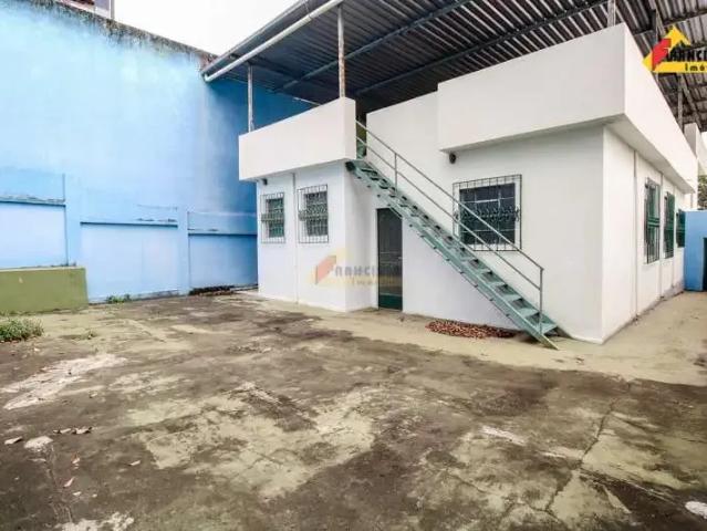 Casa / Sobrado para Venda em Divinópolis/MG Centro 5 Quartos