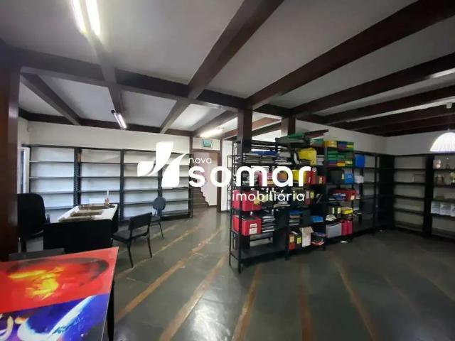 Casa / Sobrado para Venda em Divinópolis/MG Centro 3 Quartos