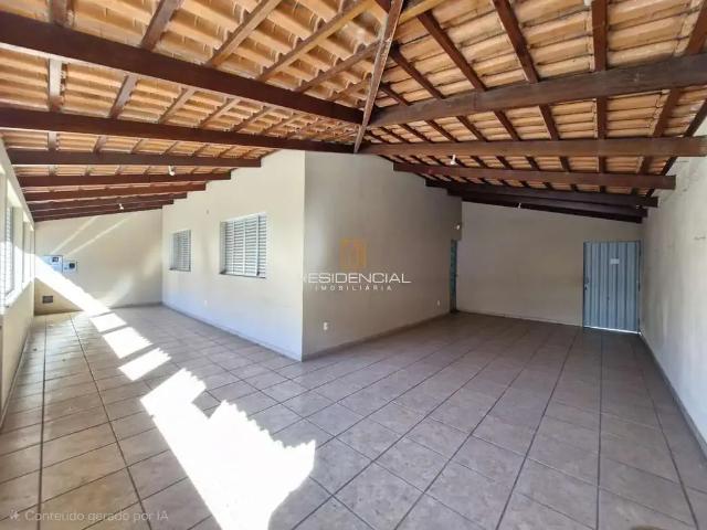 Casa / Sobrado para Venda em Divinópolis/MG Doutor José Thomaz 4 Quartos