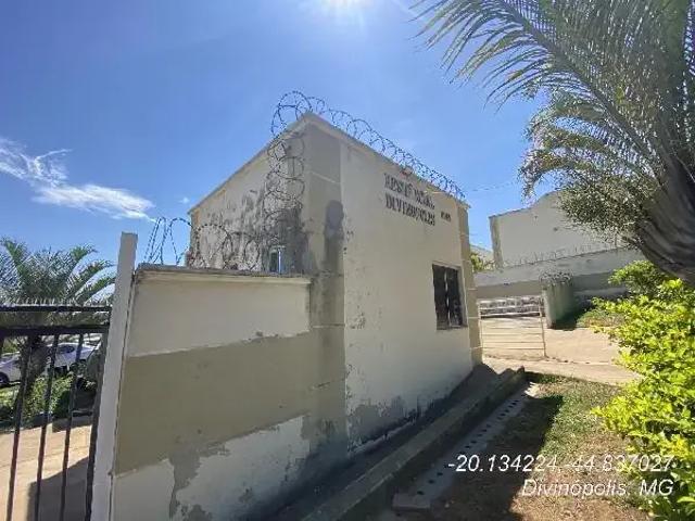 Casa / Sobrado para Venda em Divinópolis/MG Gafanhoto 2 Quartos