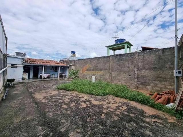 Casa / Sobrado para Venda em Divinópolis/MG Icaraí 1 Quartos