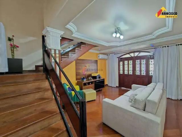 Casa / Sobrado para Venda em Divinópolis/MG Icaraí 3 Quartos