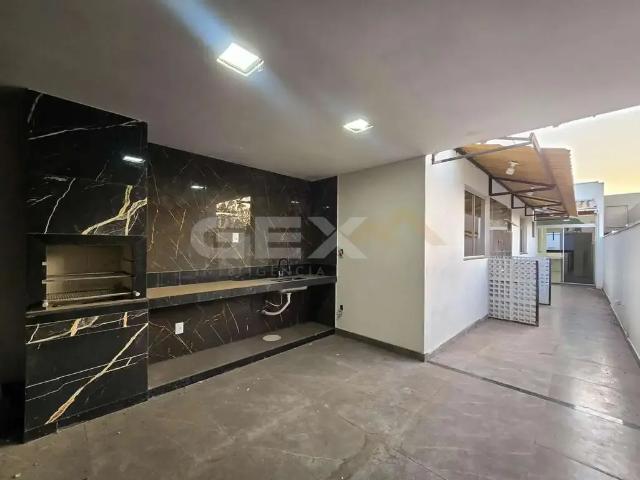 Casa / Sobrado para Venda em Divinópolis/MG Interlagos 3 Quartos