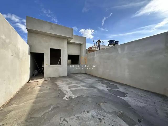 Casa / Sobrado para Venda em Divinópolis/MG Jardim das Acácias 3 Quartos