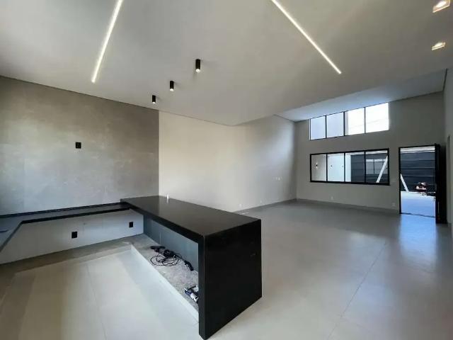 Casa / Sobrado para Venda em Divinópolis/MG Liberdade 4 Quartos