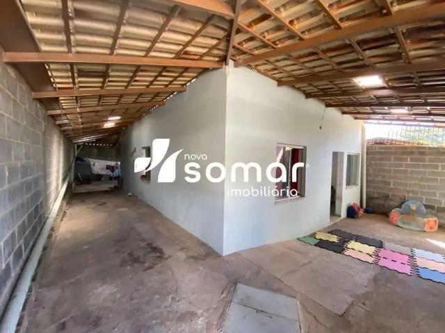 Casa / Sobrado para Venda em Divinópolis/MG Quinta das Palmeiras 3 Quartos