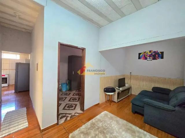 Casa / Sobrado para Venda em Divinópolis/MG Quintino 3 Quartos