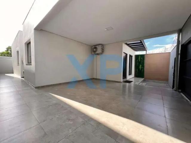 Casa / Sobrado para Venda em Divinópolis/MG Residencial Doutor Walchir Resende Costa 3 Quartos