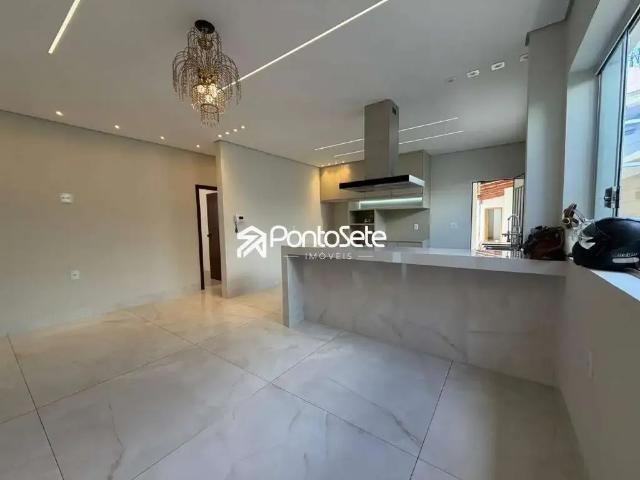 Casa / Sobrado para Venda em Divinópolis/MG São Judas Tadeu 4 Quartos