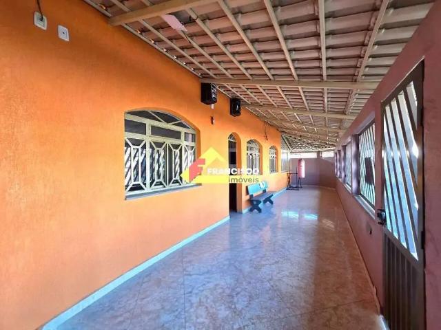Casa / Sobrado para Venda em Divinópolis/MG São Judas Tadeu 6 Quartos