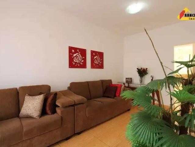 Casa / Sobrado para Venda em Divinópolis/MG São Luís 3 Quartos