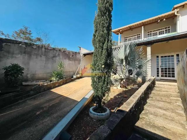Casa / Sobrado para Venda em Divinópolis/MG São Roque 3 Quartos