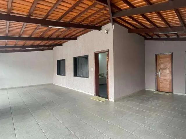Casa / Sobrado para Venda em Divinópolis/MG Santa Clara 3 Quartos