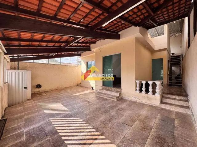 Casa / Sobrado para Venda em Divinópolis/MG Tietê 3 Quartos