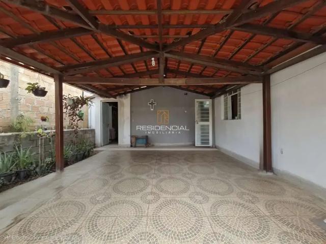 Casa / Sobrado para Venda em Divinópolis/MG Vila das Roseiras 3 Quartos