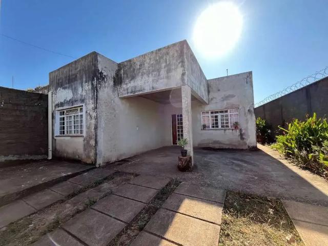 Casa / Sobrado para Venda em Divinópolis/MG Vila Romana 2 Quartos