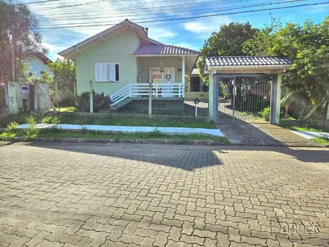Casa / Sobrado para Venda em Dois Irmãos/RS Floresta 3 Quartos