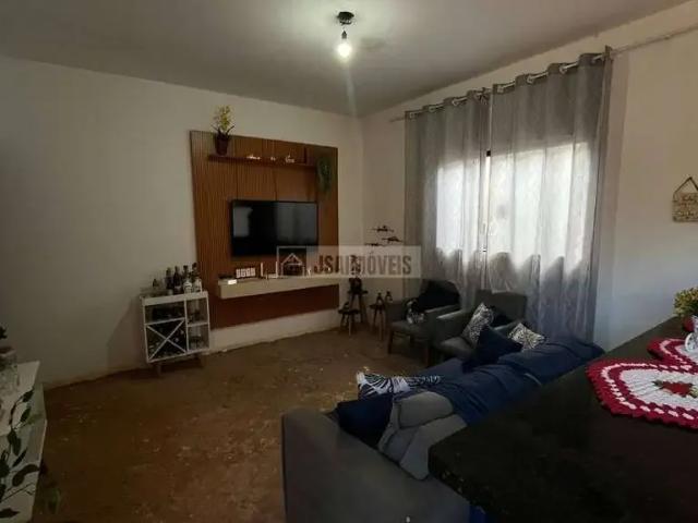 Casa / Sobrado para Venda em Dumont/SP Centro 3 Quartos