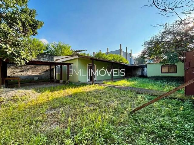 Casa / Sobrado para Venda em Duque de Caxias/RJ Chácaras Arcampo 3 Quartos