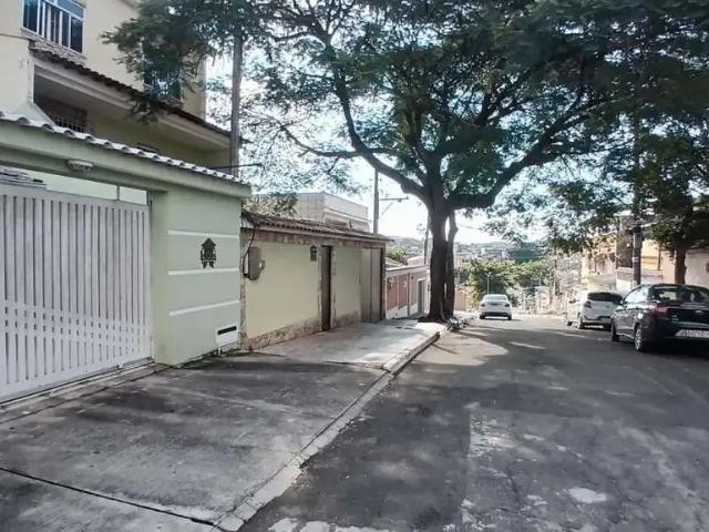 Casa / Sobrado para Venda em Duque de Caxias/RJ Engenho do Porto 3 Quartos