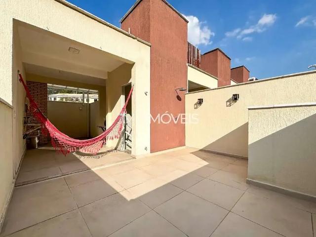 Casa / Sobrado para Venda em Duque de Caxias/RJ Jardim Primavera 2 Quartos