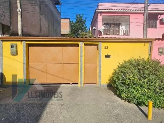 Casa / Sobrado para Venda em Duque de Caxias/RJ Parque Fluminense 5 Quartos